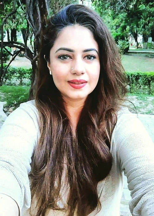 Erum Malhi: Biography - WeGreen Entertainment