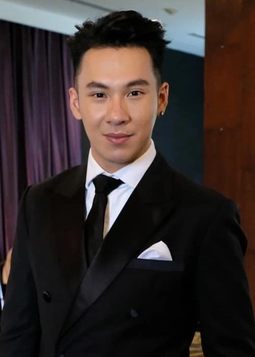 Tum Warawut Poyim: Biography, TV Shows List - WeGreen Entertainment