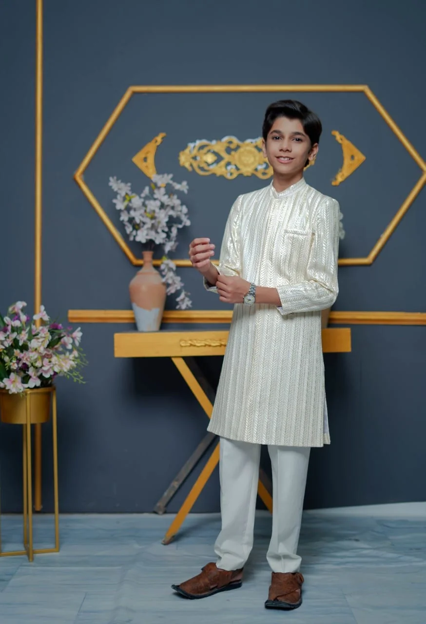 Falak Shahzad: Biography, Dramas List - WeGreen Entertainment