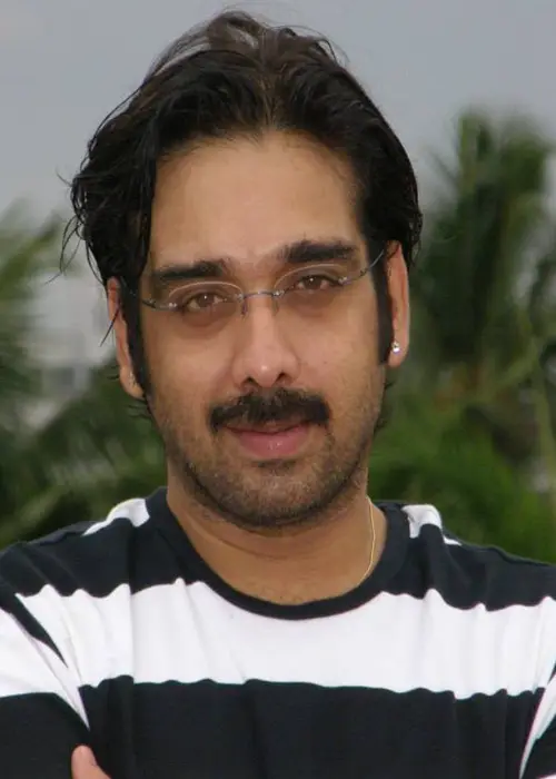 Vineeth: Biography, Movies List - WeGreen Entertainment