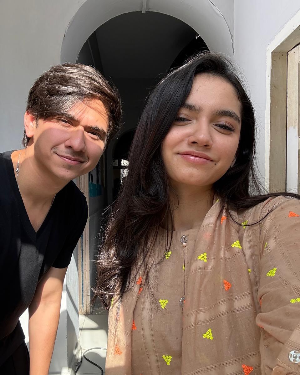 Aina Asif Clears the Air on Relationship with Samar Jafri