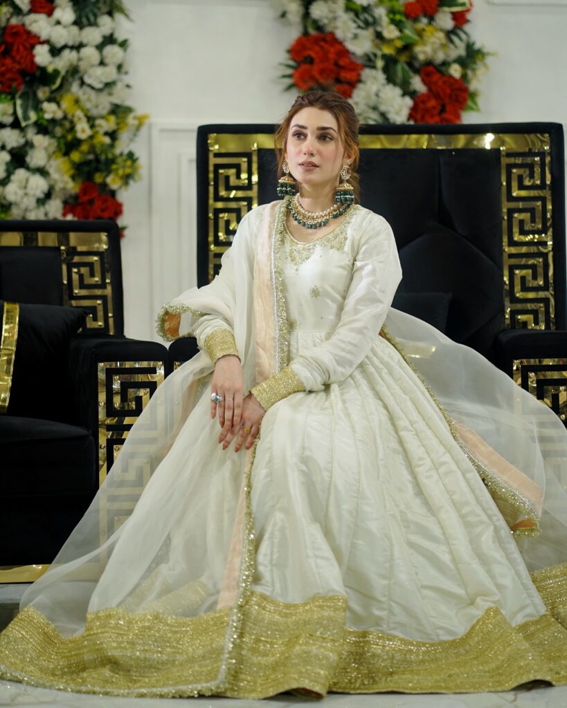 Hina Tariq’s Gorgeous Looks From "Na Tum Jano Na Hum"